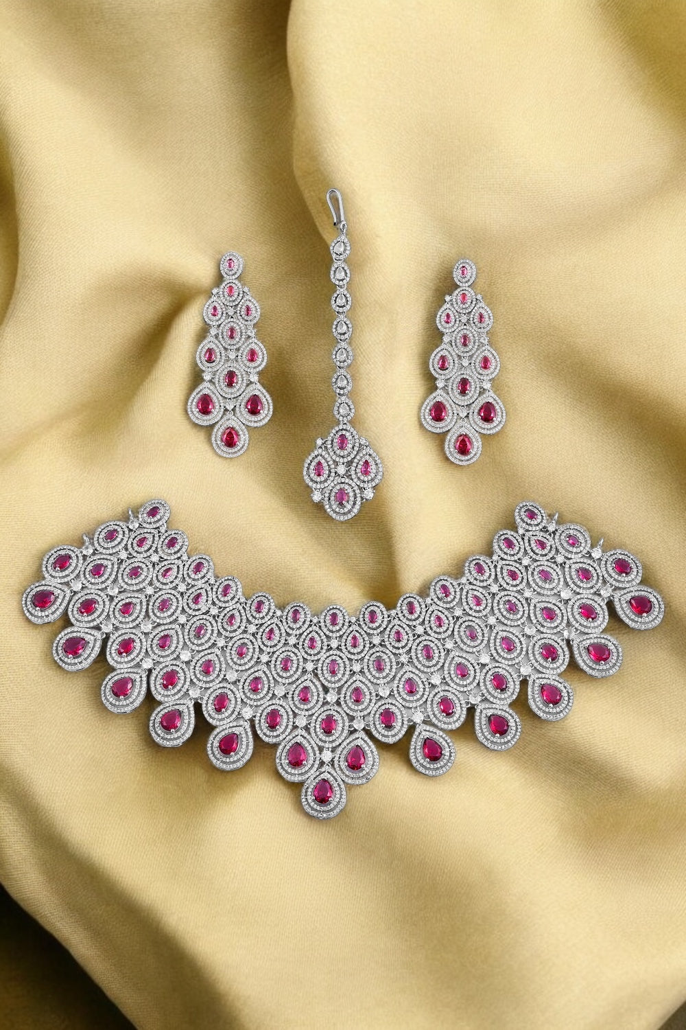 Buy Caleb Necklace Online – karat-india